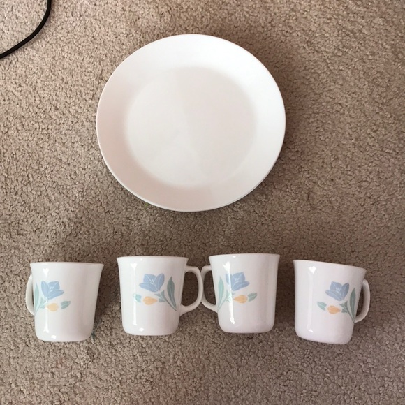 Dining | New 4 Non Slip Corning Ware Plates And 4 Cups Corning Ware ...